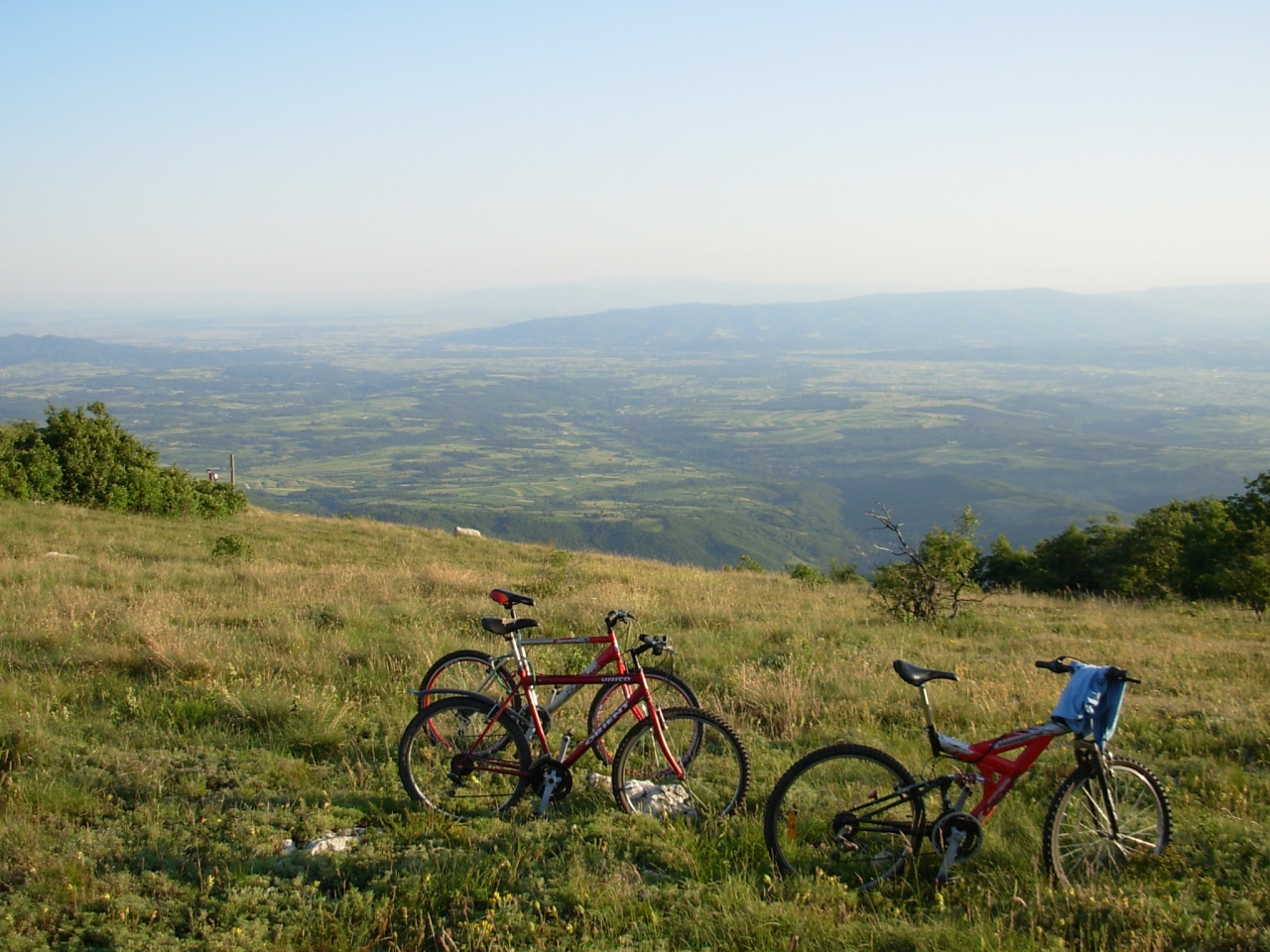 Otkrivanje najvišeg vrha Ozrena - Leskovika | Sokobanja - 💚 Zeleno srce ...